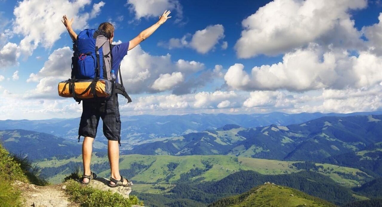 Qui ne rêve pas de passer ses journées à voyager et découvrir le monde ...